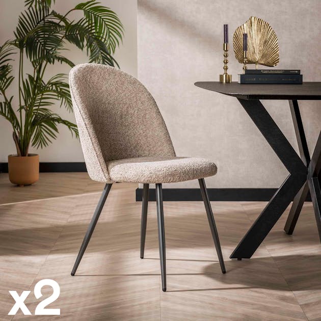 Chaise beige sable en bouclette à dossier courbe (lot de 2) GALWAY | Chaises | Pier Import