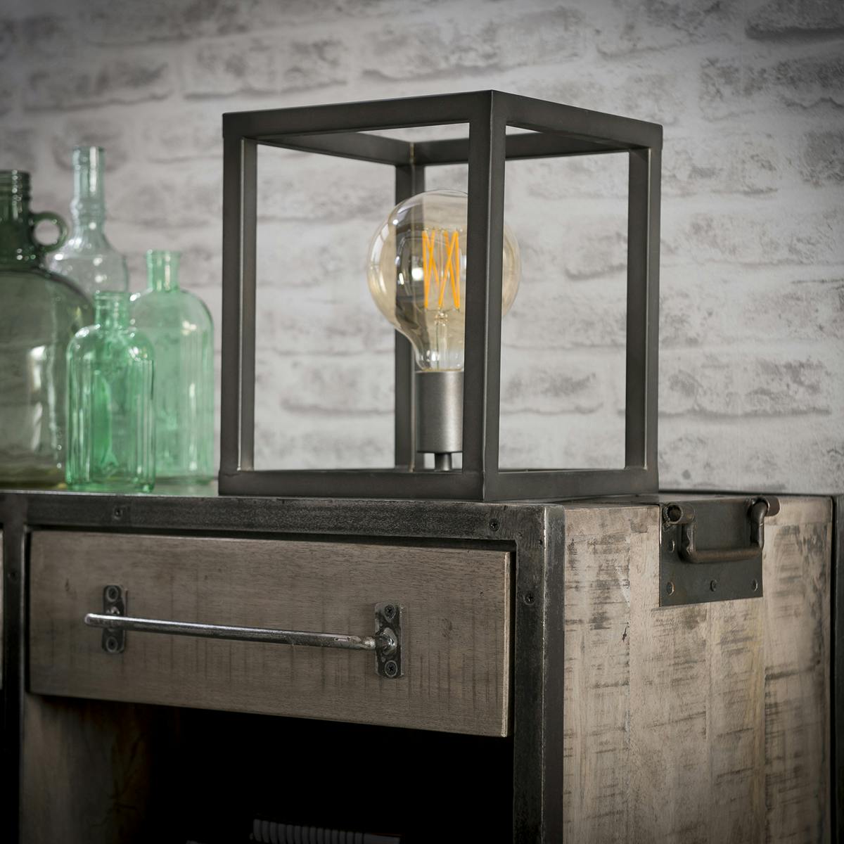 Cube lumineux métal noir 25x25 cm RALF | Lampes à poser | Pier Import