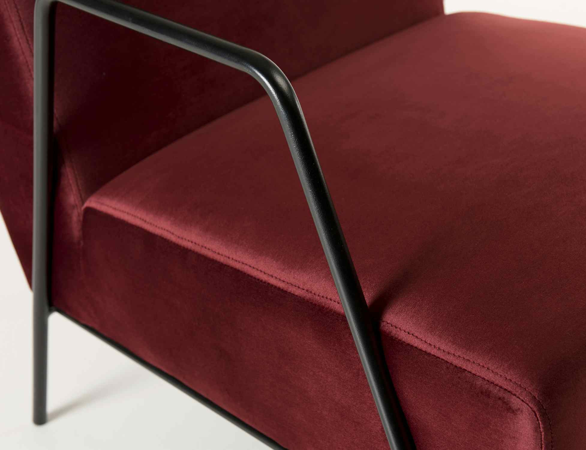 Fauteuil velours rouge bordeaux pieds métal STOCKHOLM | Fauteuils ...