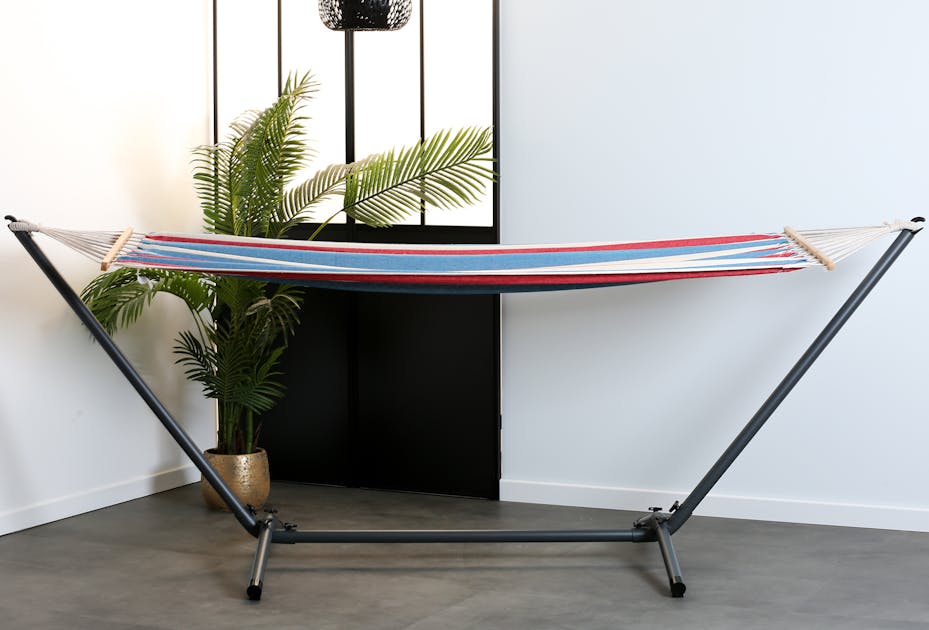 Hamac en coton à rayures bleues et rouges 80x200cm | Hamacs | Pier Import