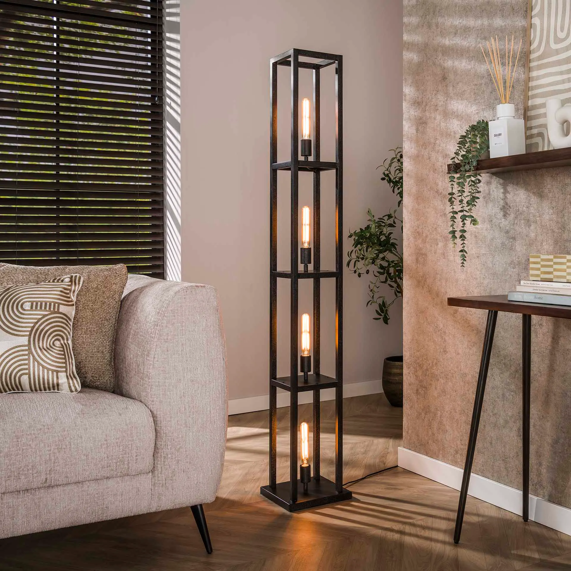 Lampadaire tour noire style moderne, 4 ampoules TRIBECA | Lampadaires ...