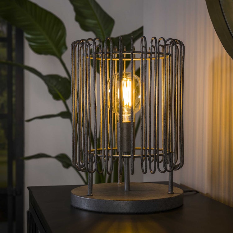 Lampe à poser industrielle en métal grillagé finition vieilli RALF | Lampes à poser | Pier Import