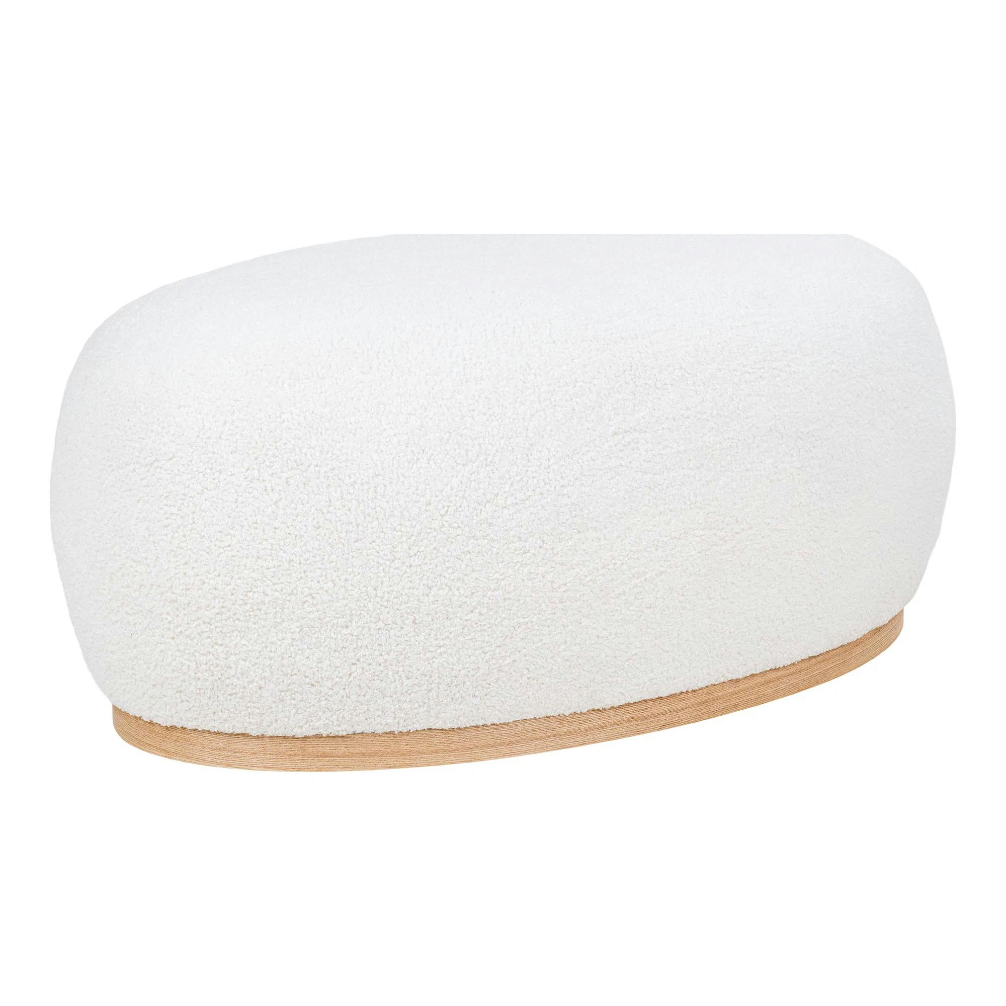 Pouf blanc forme organique sur base en bois BRUGES | Poufs | Pier Import