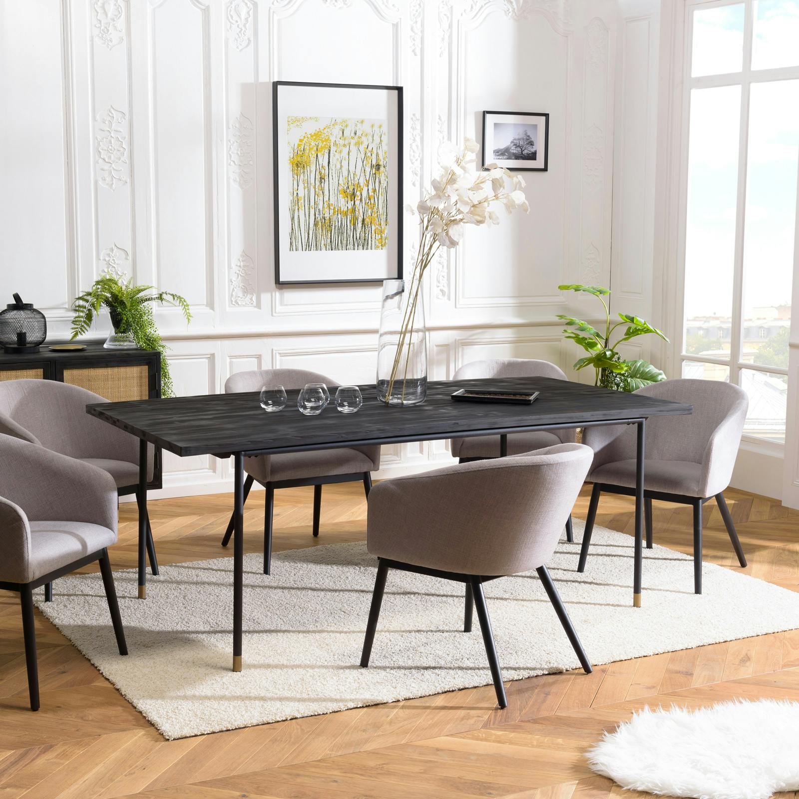 Table à manger noire en bois de pin vieilli 200 cm ALICANTE | Tables à ...