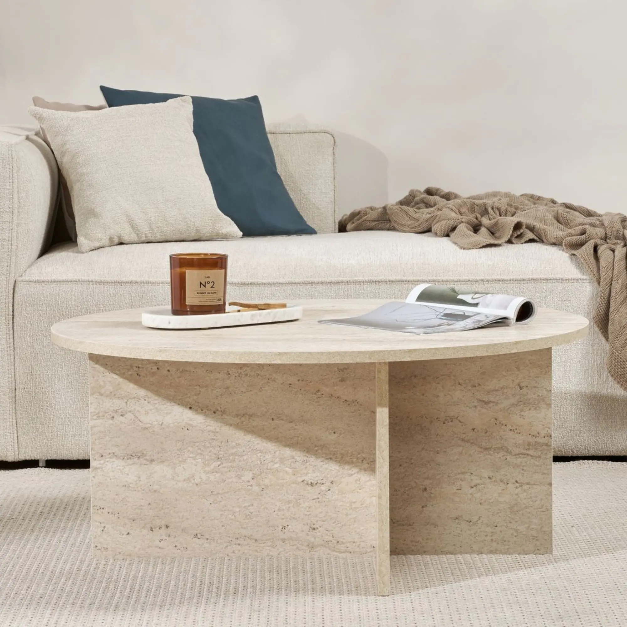 Table basse ronde minimaliste - effet travertin MARFA | Tables basses ...