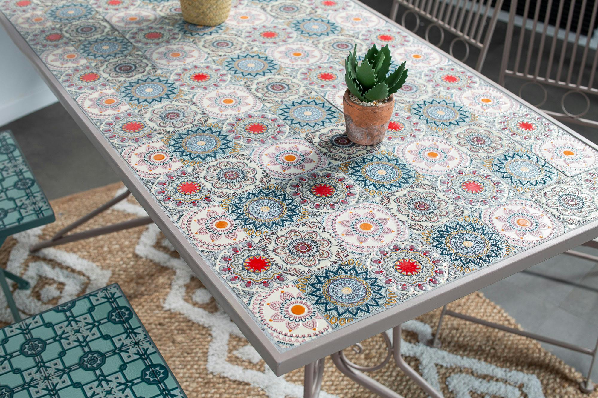 Table de jardin motif rosace 140 cm GRENADE | Tables à manger de jardin ...