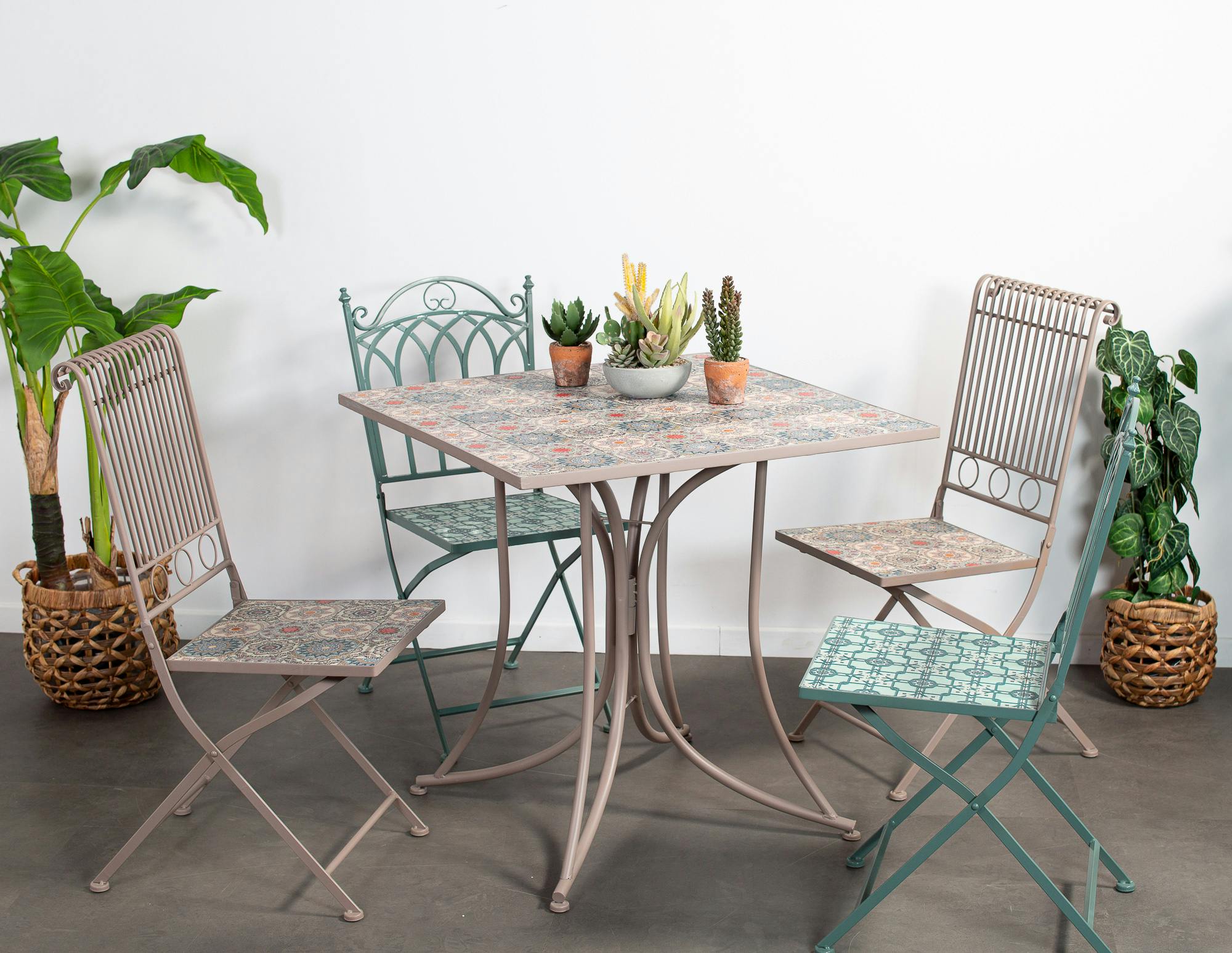 Table de jardin motif rosace 78 cm GRENADE | Tables à manger de jardin ...