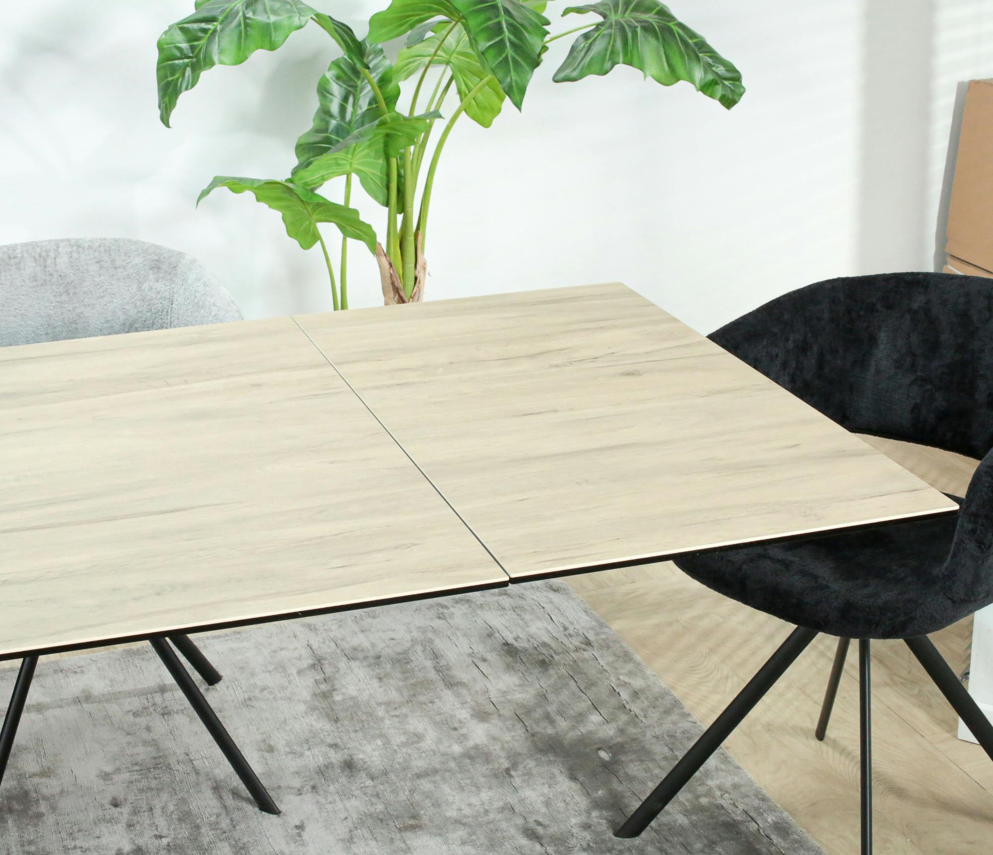 Table en céramique extensible effet bois pied oblique 180-280 LOMBARDIE ...