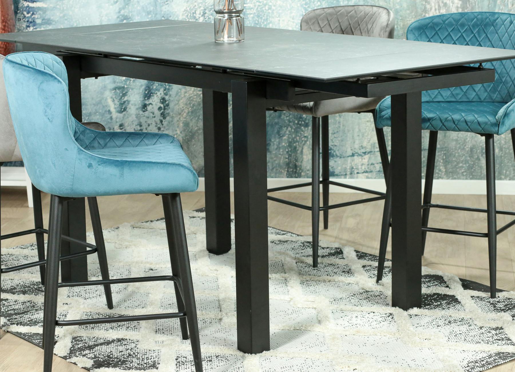 Table haute design en céramique grise 140-200 cm LOMBARDIE | Tables ...