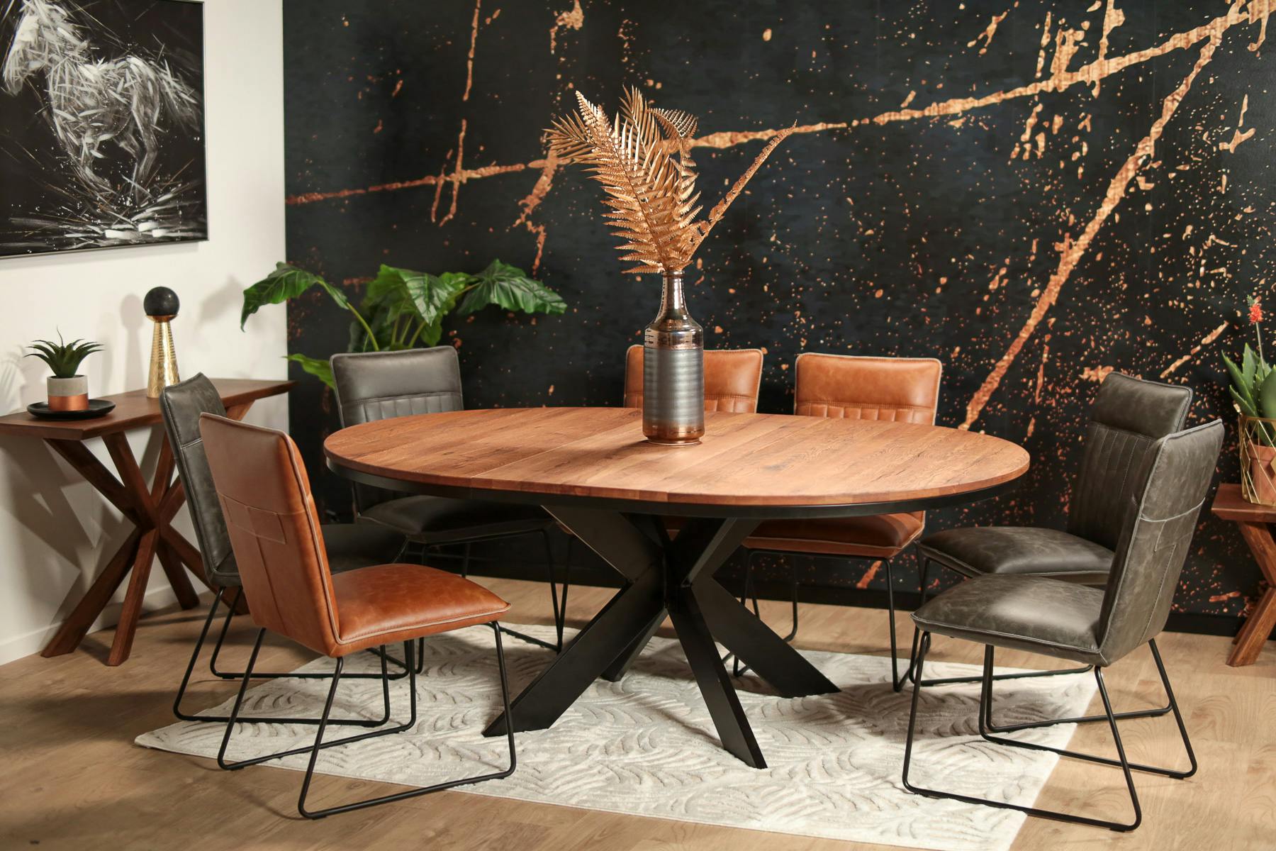 Table ronde extensible en chêne brun 140 cm PALERME | Tables à manger ...